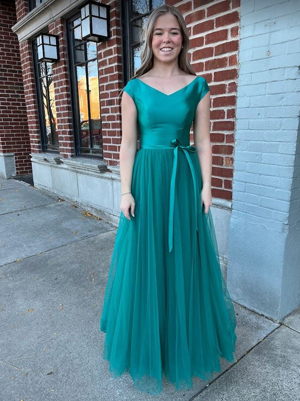 02-22-711M – Petals And Promises Prom